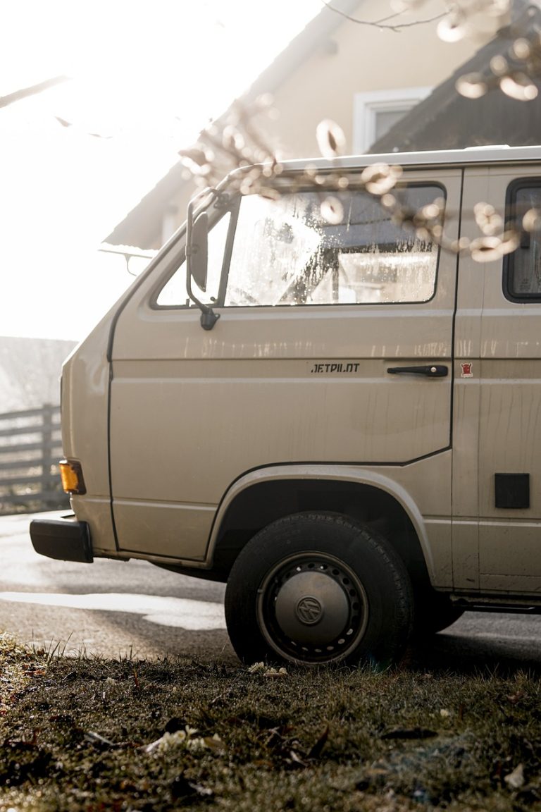 Escapades en Van : 10 Astuces Incontournables pour un Road Trip Réussi